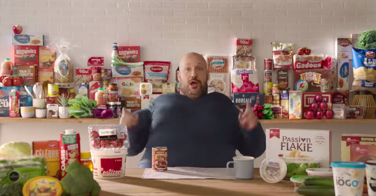 Martin Matte change dans la nouvelle publicité de Maxi - Showbizz.net