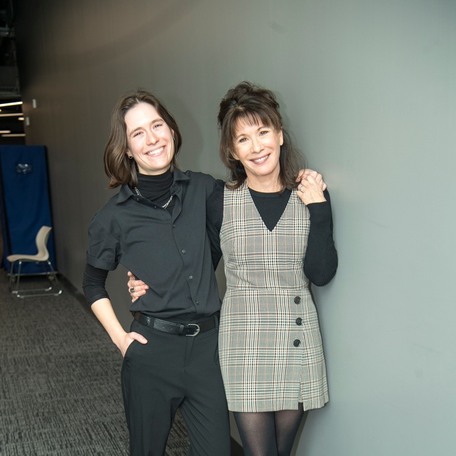 Camille Léonard - Comédienne - Showbizz.net