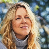 Julie Bélanger - Animatrice - Showbizz.net