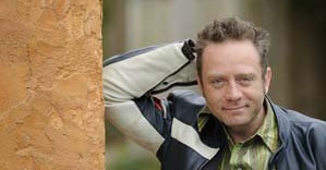 Nicolas Canuel - Comédien - Showbizz.net