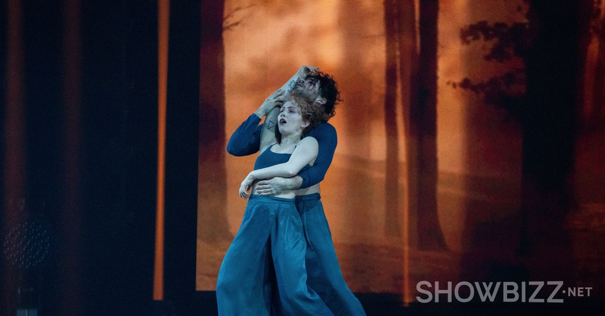 Laura Perron - Personnalité - Showbizz.net