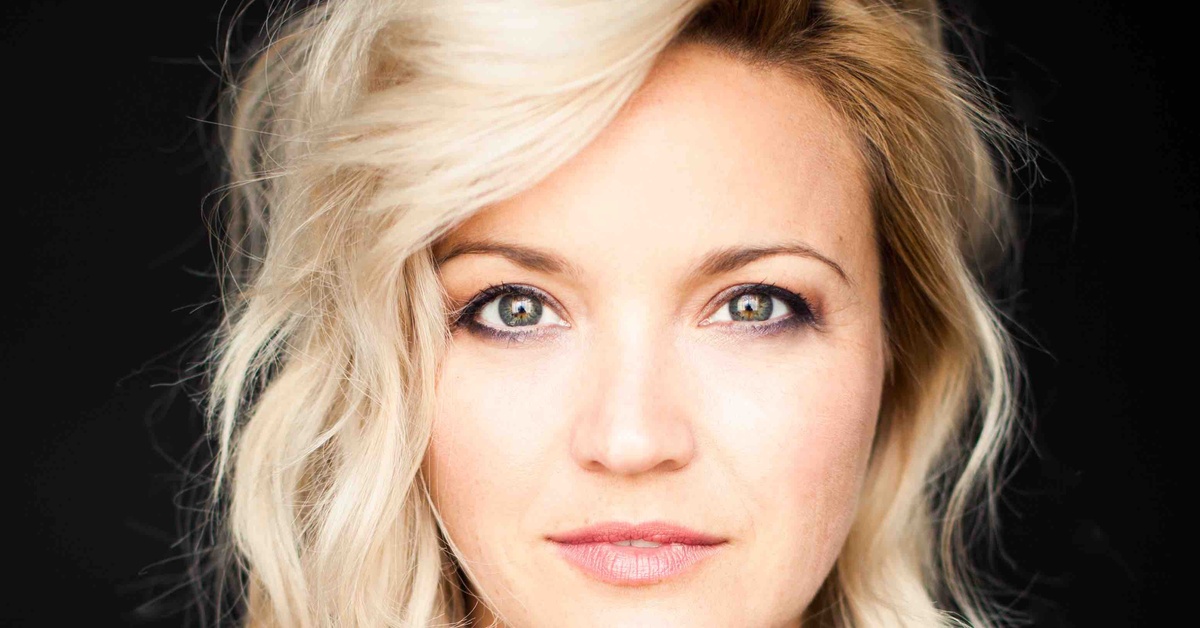 Julie Ringuette - Comédienne - Showbizz.net