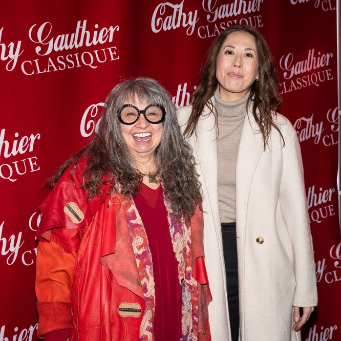 Louison Danis - Comédienne - Showbizz.net