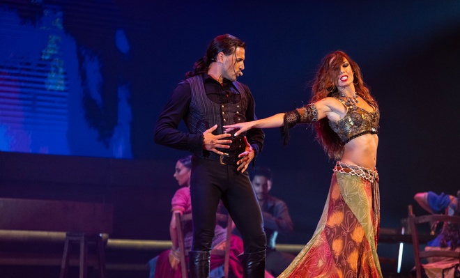 Spectacles - Showbizz.net