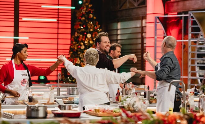 Masterchef Célébrités temps des fêtes 2024 (2024) - Émission ...
