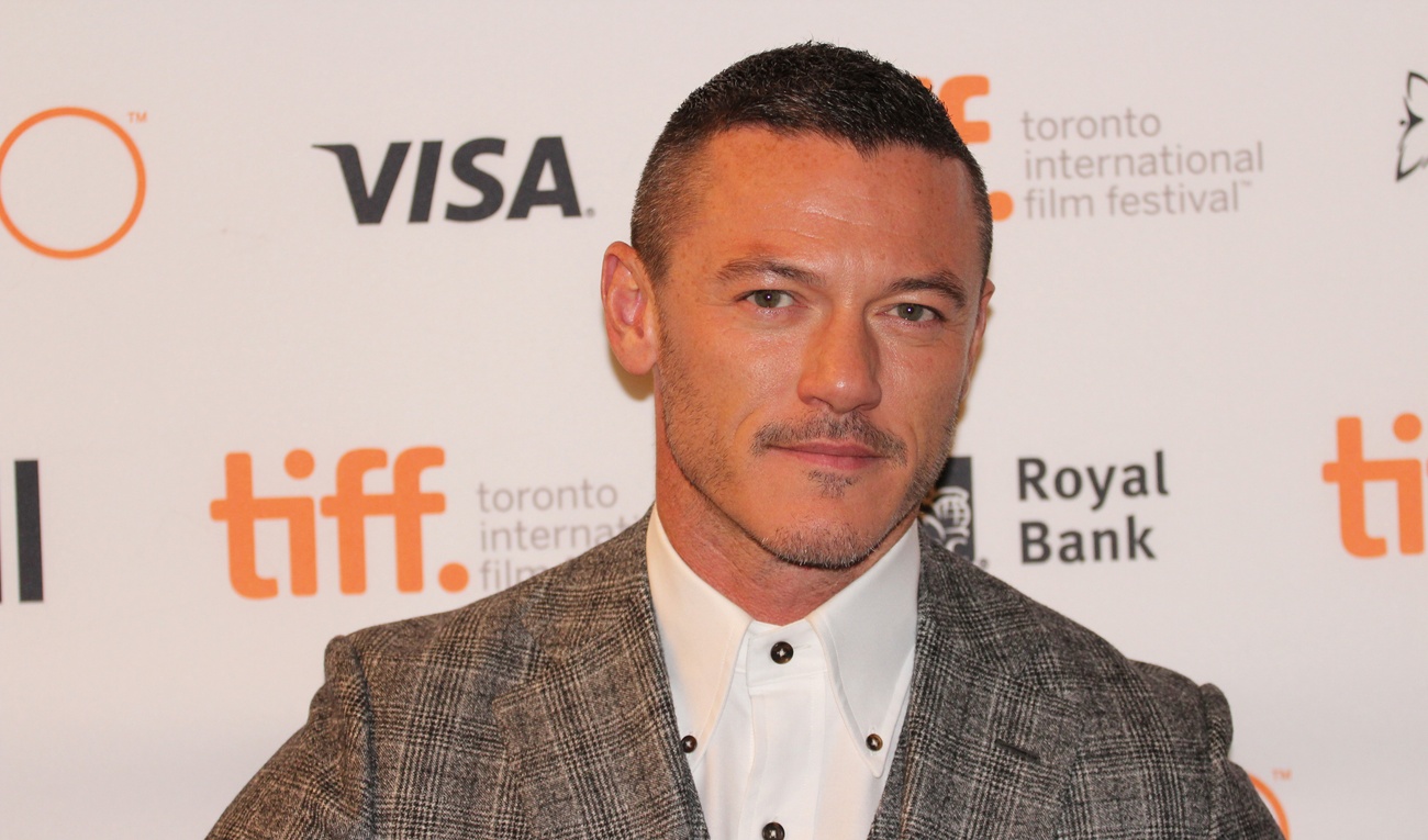 TIFF 2015 : Tom Hiddleston et Luke Evans représentent fièrement High ...