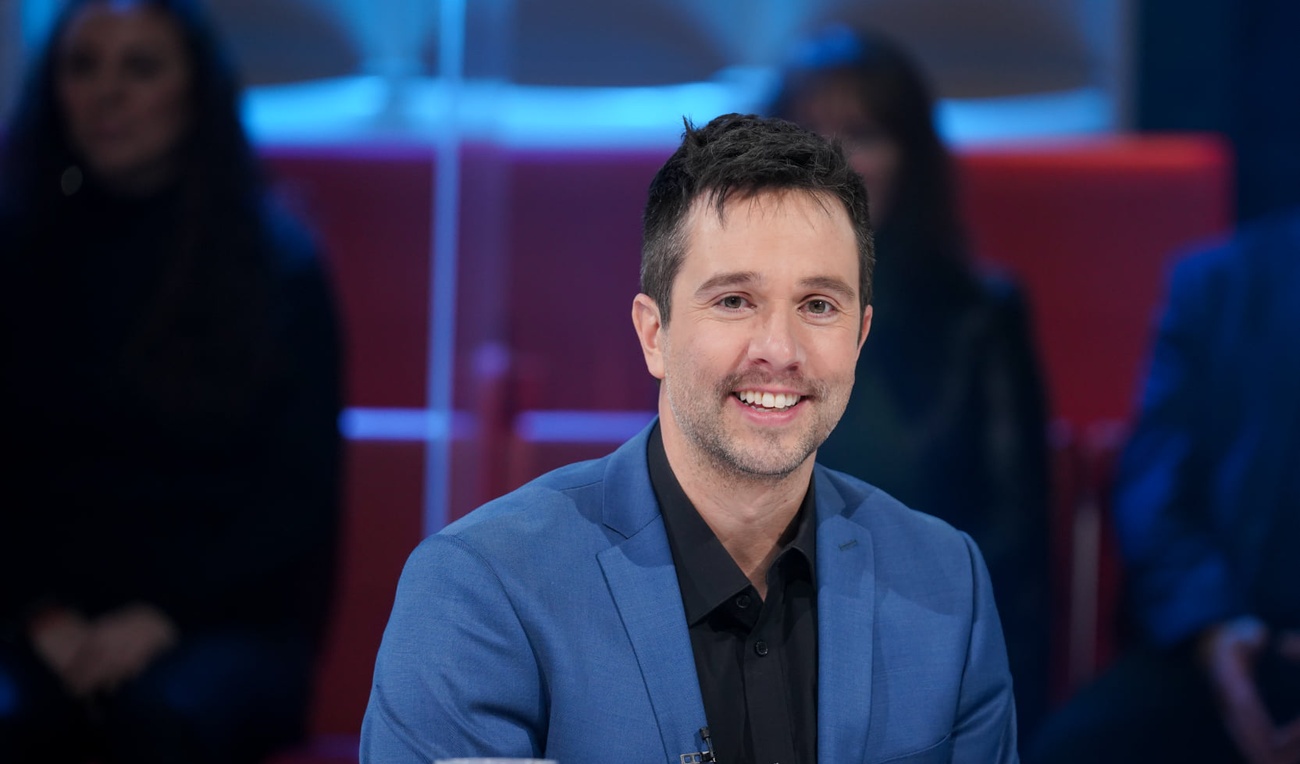 Alexandre Barrette aborde la relation qu'il a eue avec cette humoriste ...