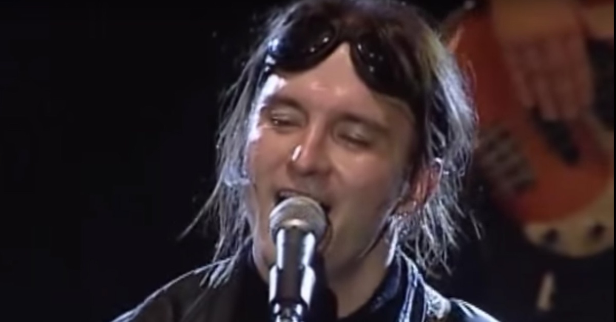 Une carte postale signée par Dédé Fortin arrive à bon port 17 ans plus ...