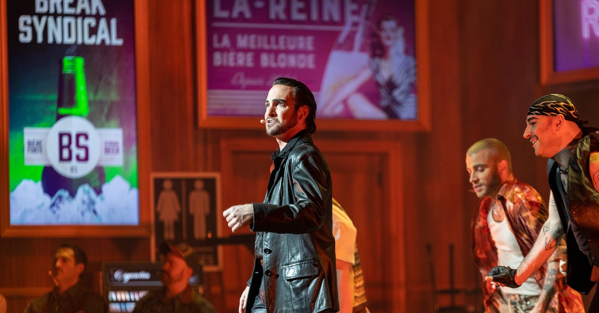 Voici nos impressions de « Pub Royal, » la comédie musicale inspirée ...